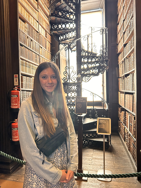Guest Blog Post by Senior Lisi Chapin (’25) - ZSR Library