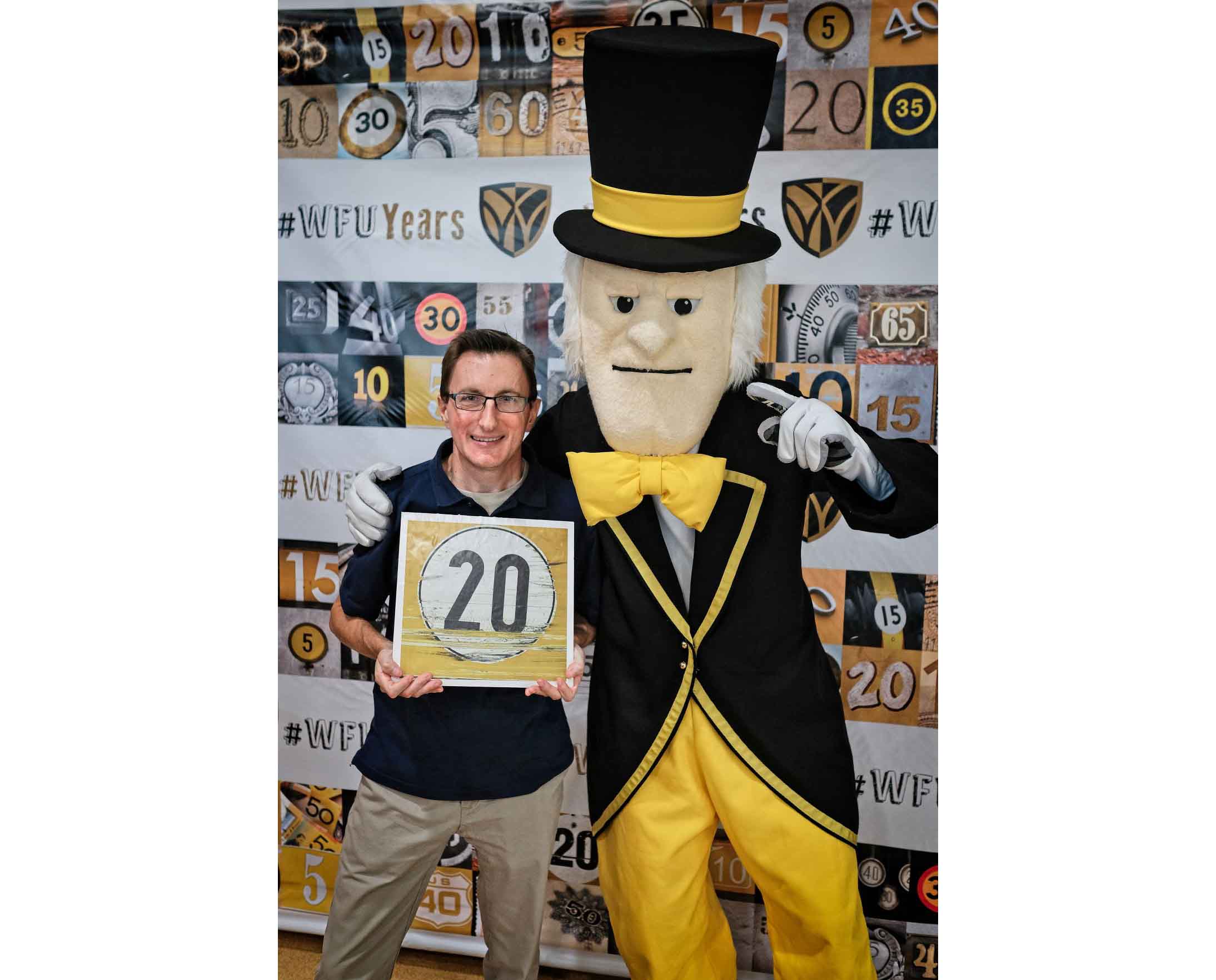 5 Questions with Peter Romanov - ZSR Library